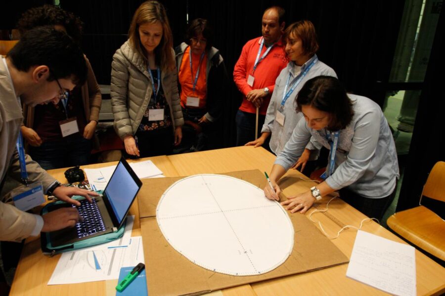 Winners, workshops and illuminating science – Science in School